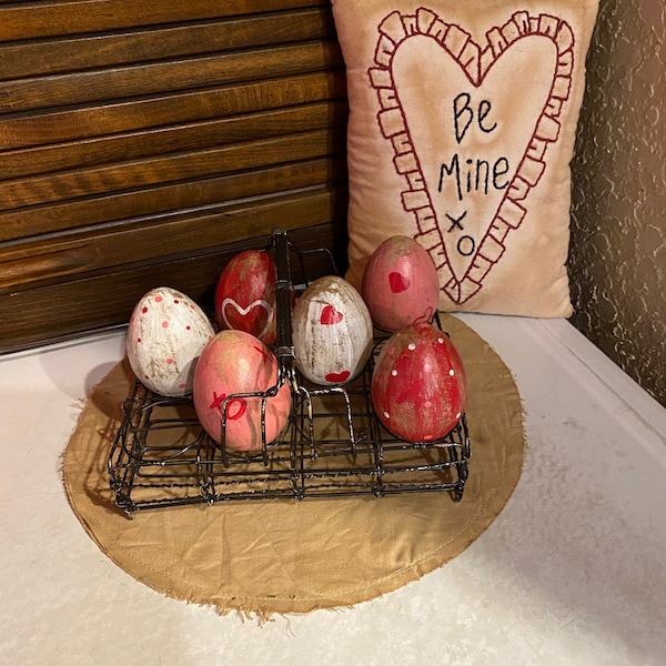 Primitive Wood Christmas Balls Wall Hanging, Red White Yellow Ivy ...