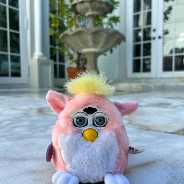 Adopt a Furby mango 2005 Hasbro Tiger Electronics Mango Emoto-tronic ...