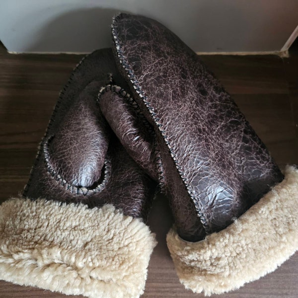 Kit Style Sheepskin Mitten Patterns Leathercraft Kit Patterns and ...