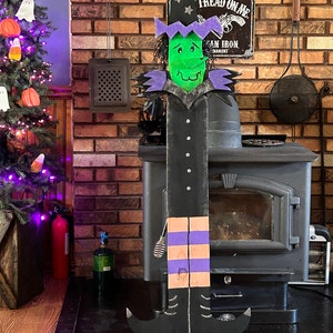 Santa's Christmas Elf Wood Craft Pattern for Winter Lighted - Etsy