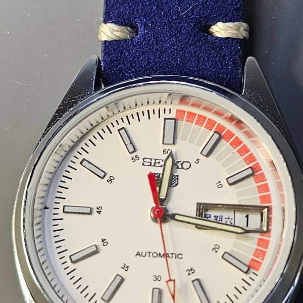 Genuine Vintage Ricoh R31 Automatic Japan Mens Day/date Oval Shape Blue ...