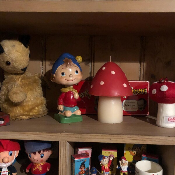 A Working Antique 8 Day Striking Mantel Clock Tameside of Delph- Hirst ...