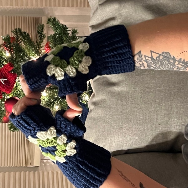 Granny Square Fingerless Mitts, Instant Download Digital Crochet ...