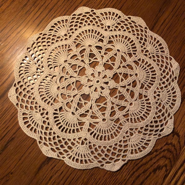 Hand Crafted Macrame Plant Hanger- Lamb's Wool 35" - Etsy