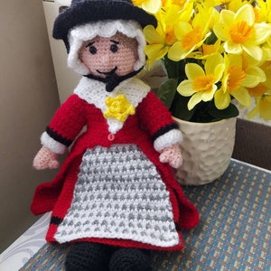 Gwen the Welsh Doll Crochet Amigurumi Pattern Wales Traditional Dress ...