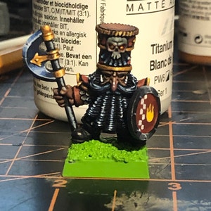 Dwarf Tank Kyoushuneko Miniatures - Etsy