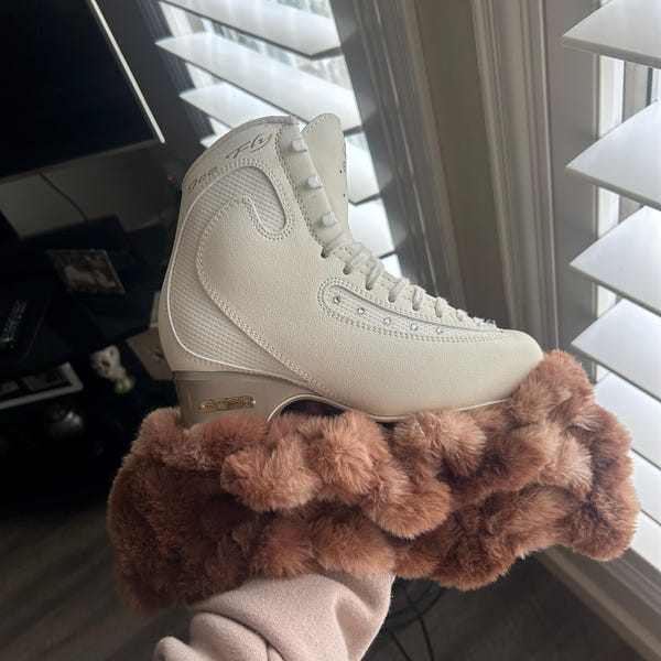 Fluffy Figure Skating Soakers | Soft Guards | Ice Skating Accessories ...
