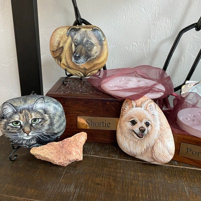 Custom Dog Portraits on Rocks Painted Dogs on Rock Painted Animals on ...