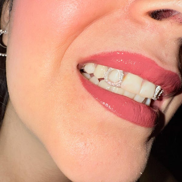 Star Shape Grillz Custom Made - Silver and Gold Grillz - Fast Shipping ...