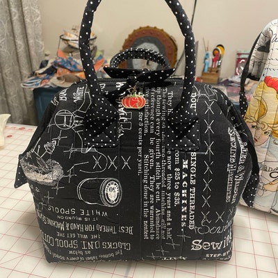 The Tool Tote Pattern by Penny Sturges of Quilts Illustrated - Etsy