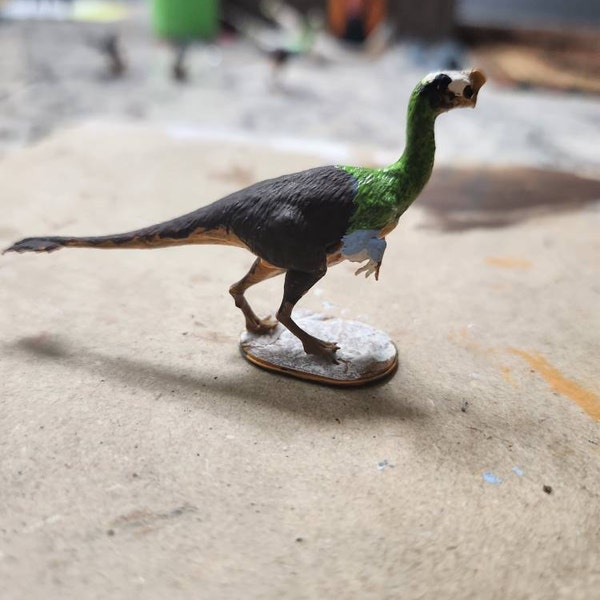 African Wild Dog Sneaking - UNPAINTED - Animal Den Miniatures - Etsy