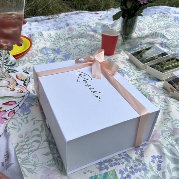 Large A4 White Gift Box Wedding Document Box Photo Box Presentation Box ...