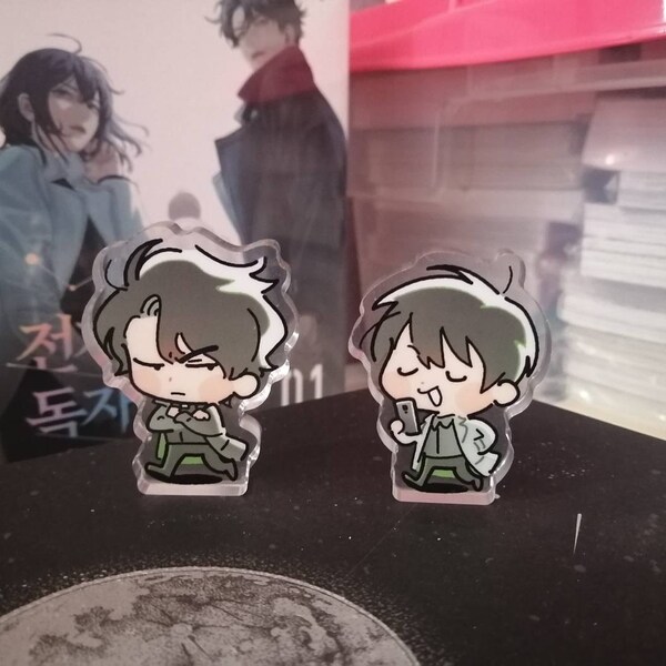 Orv Thick Acrylic Stand - Etsy