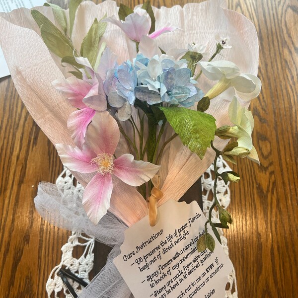 Handmade Crepe Paper Bouquet **SIMPLE STATEMENT Collection** - Crepe ...
