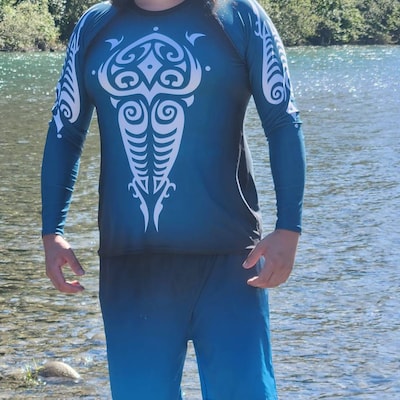 LOK: Raava Rash Guard - Etsy