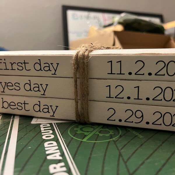 Custom Book Stack Centerpiecewedding & Home Decormade With Real Booksliterary Wedding ...