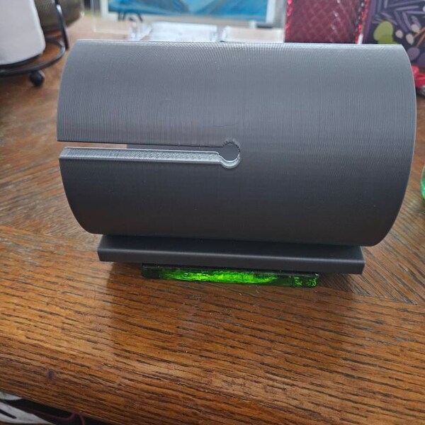 Yarn Ball & Skein Holder With Tool Storage for Crochet, Yarn Feeder for ...