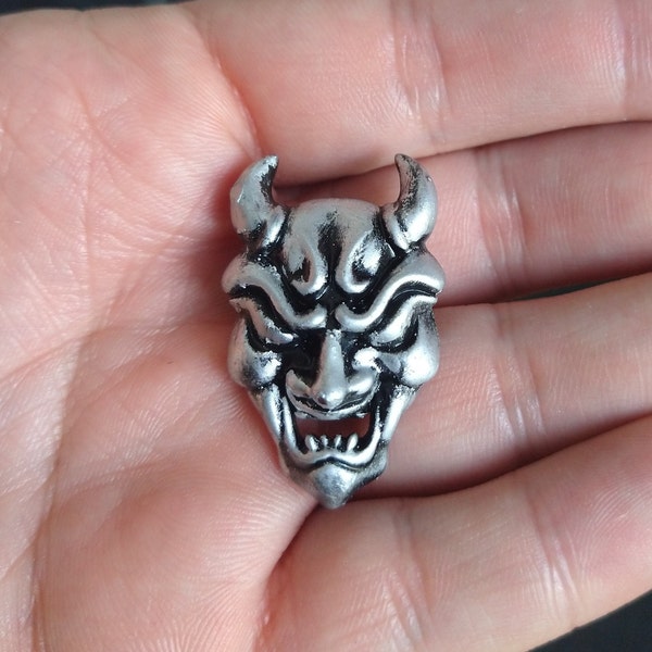 Fan Designed the Expanse Amos Oni Cosplay Pin - Etsy