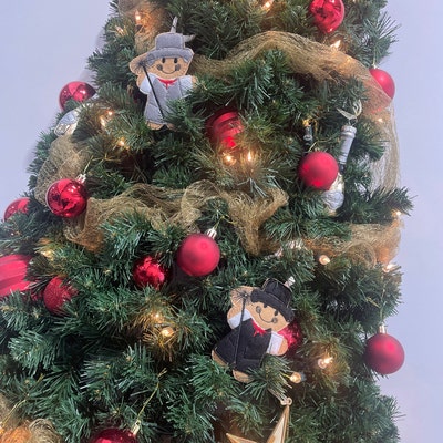 Gingerbread Man Optician / Optometrist Tree Decoration, Tree Ornament ...