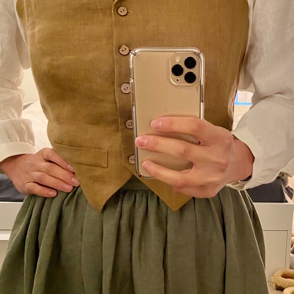 Ready to Ship | the Meg’23 Dress in Forest Green With Short Sleeves ...