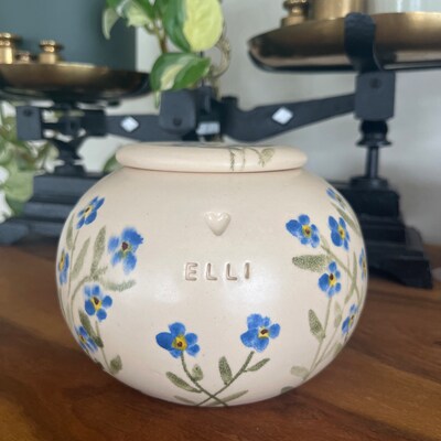 Forget Me Not White Pet Urn Ceramic Urn for Ashes Simple Pet - Etsy
