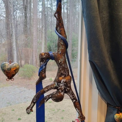 Modern Sculpture, Woman Torso, Wire Mesh Sculpture, Freestanding ...