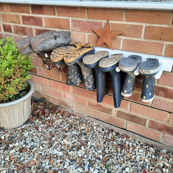 Welly Wellington Wellies Wooden Rack / Boots Holder Wall Mounted Sizes ...