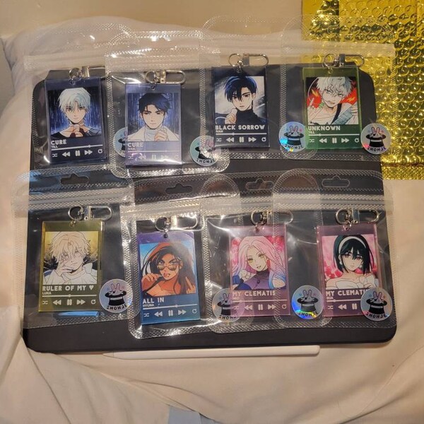 ALIEN STAGE Keychain Charms Sua Mizi Till Ivan Luka Hyuna // Alnst ...