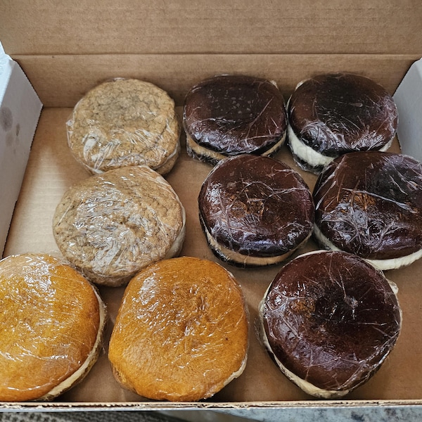 Whoopie Pie; Chocolate Chip, Homemade, Pack of 9 (NOT Gluten Free) - Etsy