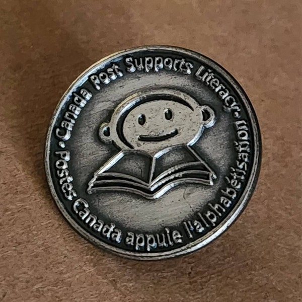 Canada Beautiful Vintage Canadian Flag Brooch Pin Unique Rare Hat Pin ...