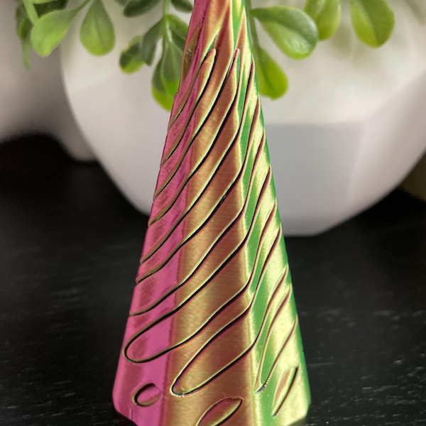 Vortex Pyramid Fidget 3D Printed Desk Toy & Display - Etsy