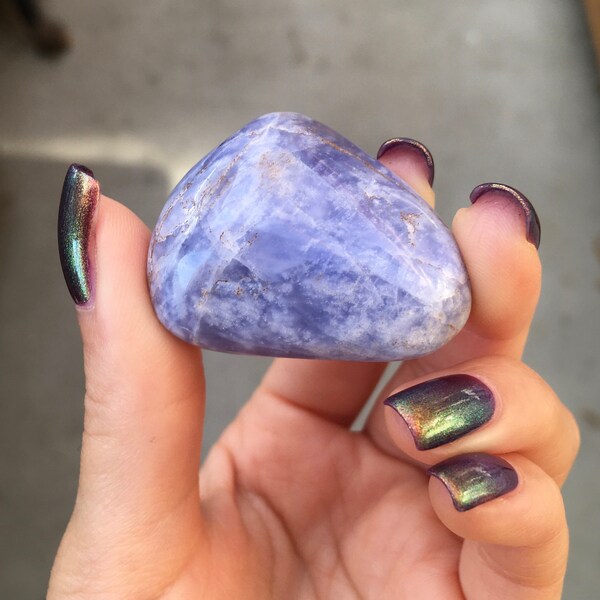 Hackmanite Fluorescent Tumbles UV Reactive Polished Tumbles - Etsy