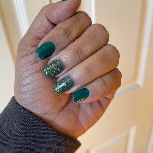 Basilisk- Dip Powder, Dip Powder for Nails, Acrylic, Iridescent, Green ...