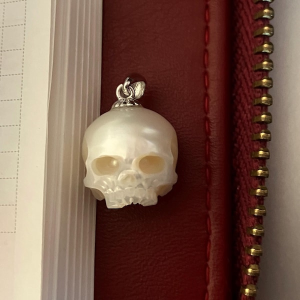Simple Skull Pearl Pendant Skull Carved Pearl Necklace Simple Giant ...
