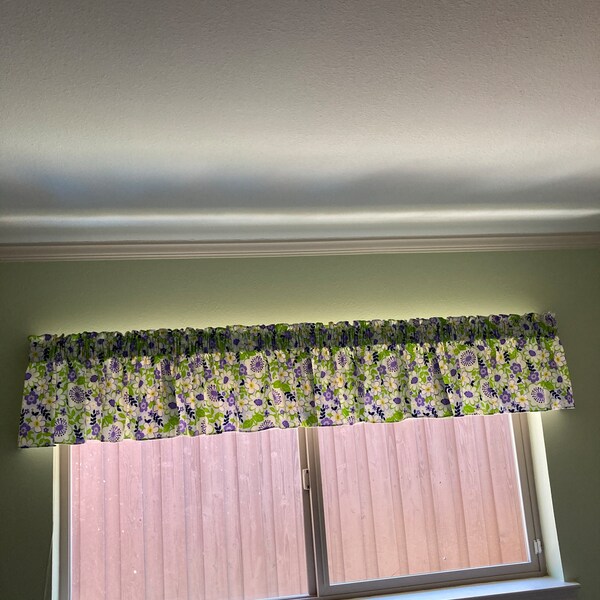 Coastal Cottage Valance With Beach Scene Print Fabric - Etsy