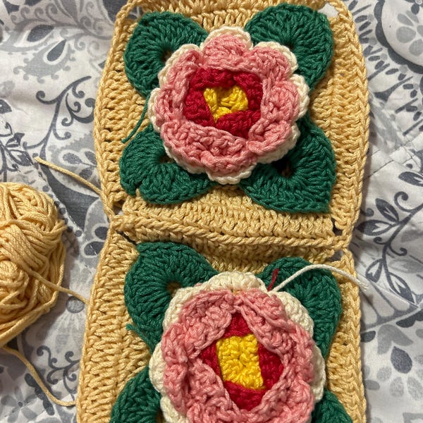 Daisy & Bumble Bee Granny Square Crochet Pattern Bundle english/us ...