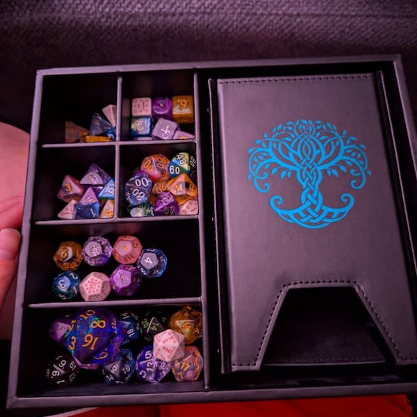 DND DM Screen With 4 Wider Panels 3D Faux Leather Panoramic Battle ...