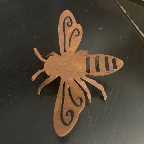 Rusty Metal Honey Bee- Rusty Insect - Pagan Garden Gift - Rusty Bee ...