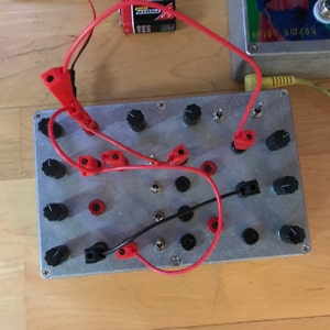 4 Oscillator Patchable Crackle Box // Noise Synth With Patch Bay ...