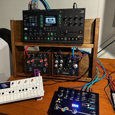 Vertical Desktop Pedalboard / Effects Pedal Stand / Guitar Pedals ...