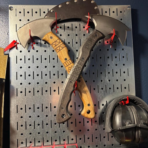 Mjolnir Metal Hammer 26.45lb Thor Hammer With Glow-in-the-dark Runes - Etsy