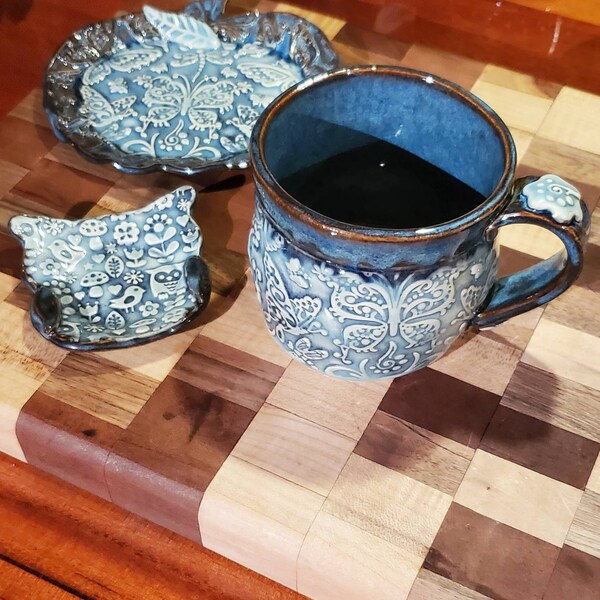 Blue & Yellow Tripod Mug With a Flower Pattern, 12 Oz Ceramic Cup, Hand ...