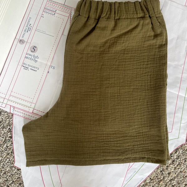 Women's Blouse and Shorts Sewing Pattern - Two Piece Set / Sewing ...