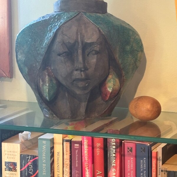 Venus of Willendorf - Paleolithic Goddess. Primordial Goddess Ceramic ...