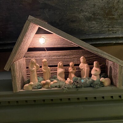 Rustic Lighted Handmade Wooden Nativity Manger Stable Reclaimed Cedar FAST SHIPPING - Etsy