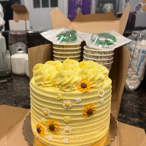 Jungle Leaves Sprinkle Mix Leaf Sprinkles Green Sprinkles Jungle ...