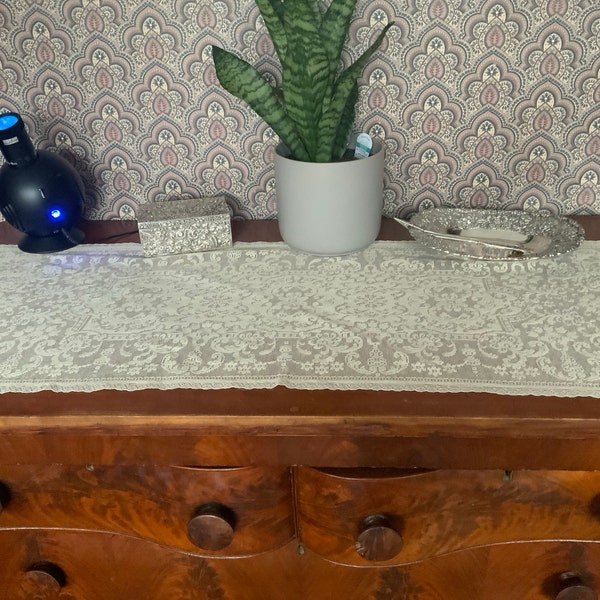 GORGEOUS Vintage Madeira Linen Tablecloth, Cutwork and Hand Embroidered ...