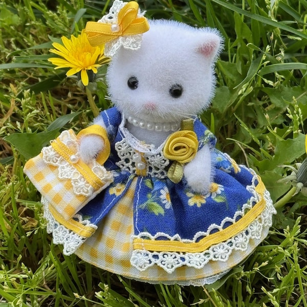 DRESS for MOTHER Calico Critters Animal Doll Figure - Sweet Spring ...