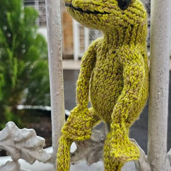The Toad Knitting Pattern - Etsy