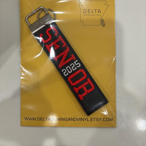 Senior Wristlet Keychain, Class of 2026 Keychain, High School Senior ...
